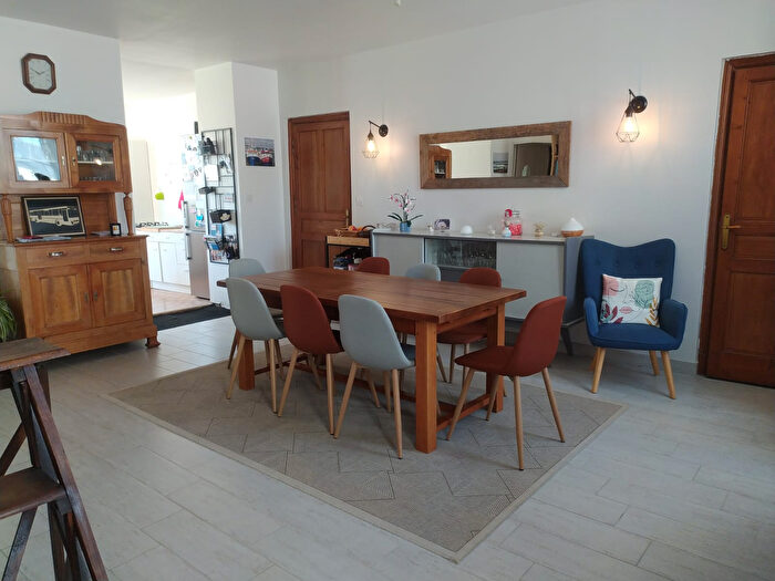 Maison à vendre - Combrée - 6 pièces - 4 chambres