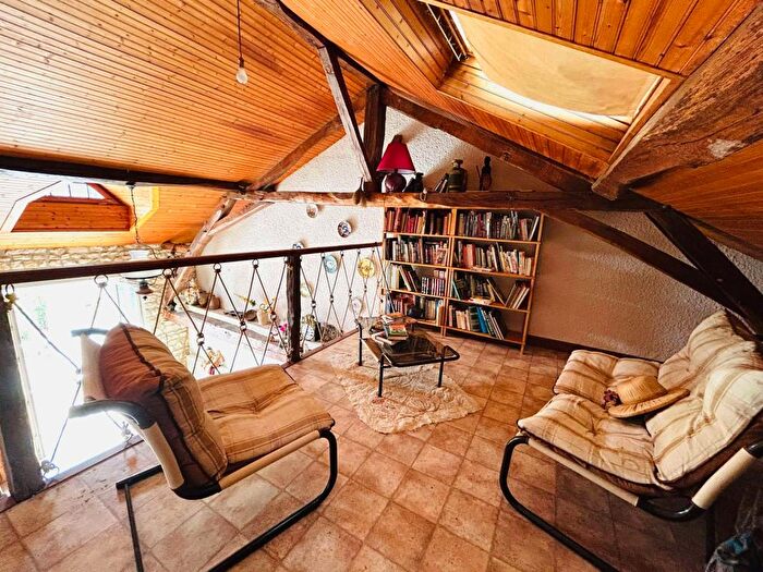 Maison à vendre - Bonneuil-Matours - 6 pièces - 4 chambres