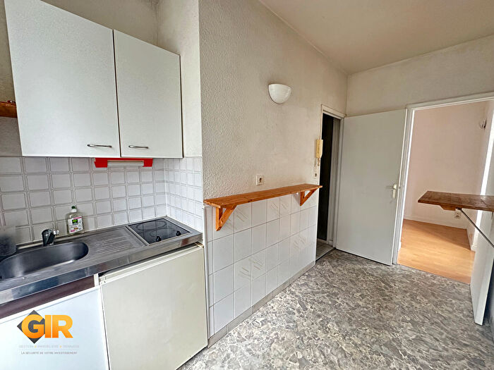 Appartement 1 pièce à Quartiers Centre, Saint-Hélier, Gare, à vendre