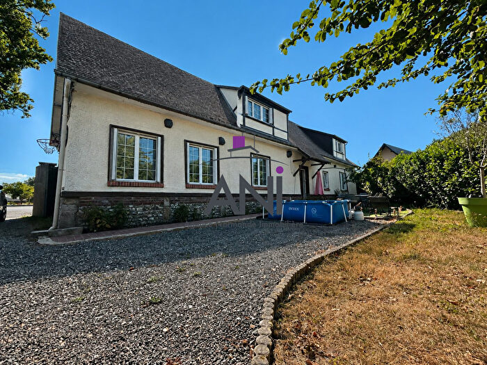 Maison 7 pièces à Tôtes, à vendre