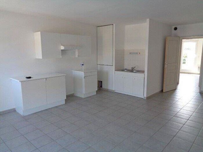 Appartement à louer - Prairie-Promelles-Faubourg du Soleil, Alès - 3 pièces - 2 chambres