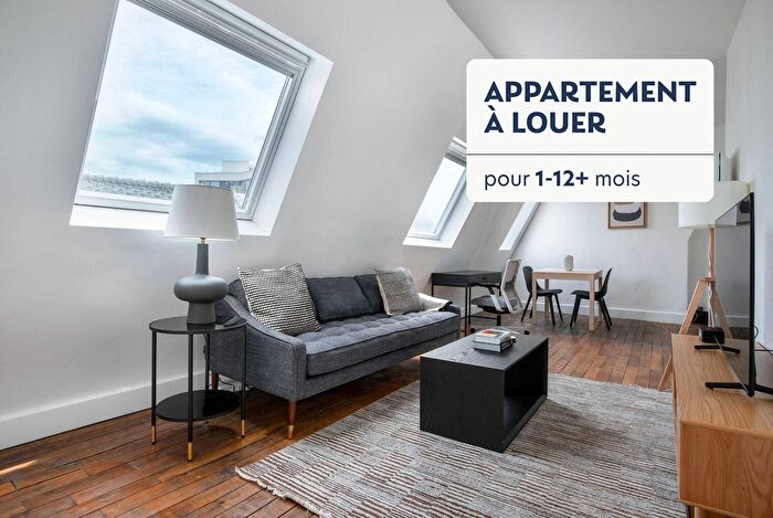 Appartement à louer - Saint Philippe du Roule, Paris ème arrondissement - 2 pièces - 1 chambre