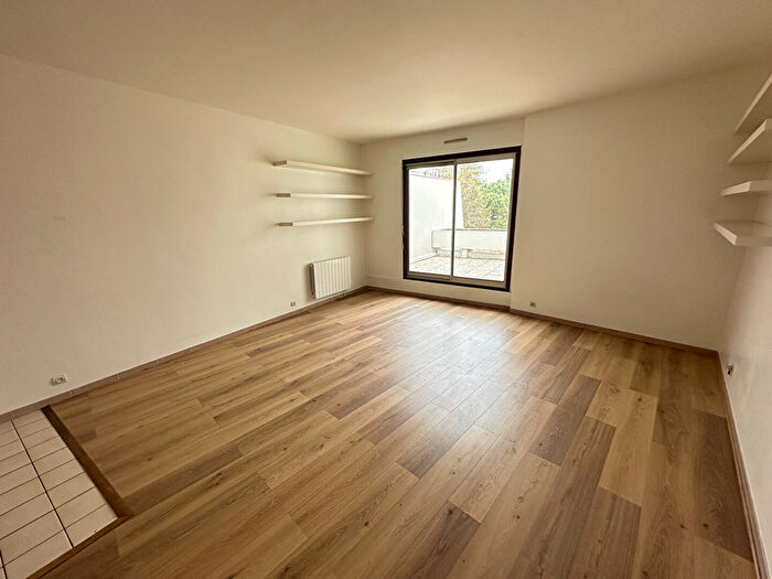 Appartement à vendre - Saint-Cloud, Fouilleuse, Val dOr - 1 pièce