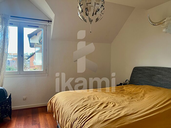 Appartement à vendre - Saint-Julien-en-Genevois, Centre-ville - 4 pièces - 3 chambres