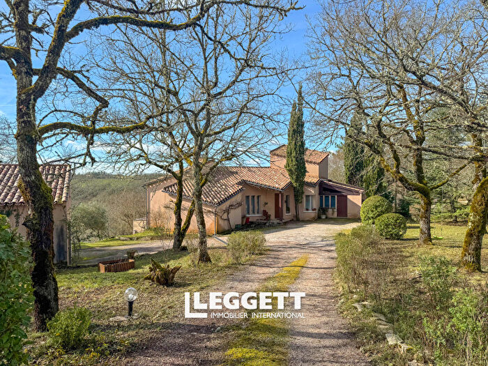 Maison à vendre - Cahors, Centre-ville - 6 pièces - 4 chambres