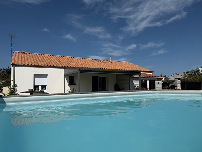 Beauvoir-sur-Mer - Maison 4 pièces à vendre