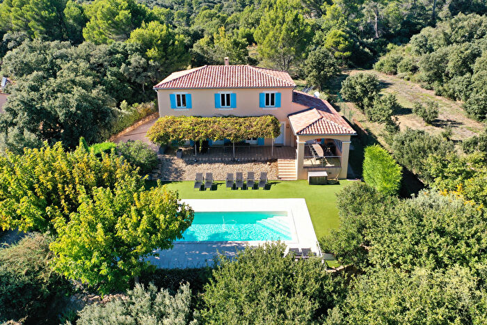 Maison à vendre - Le Barroux - 8 pièces - 6 chambres