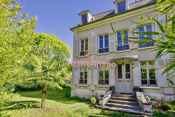 Maison 10 pièces à vendre - Le Plessis-Trévise, François Mansard