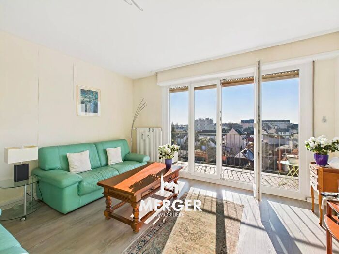 Appartement à vendre - Strasbourg, Neudorf, Saint-Urbain, Landsberg - 3 pièces - 2 chambres