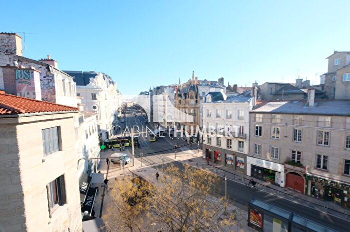 Appartement à vendre - Saint-Étienne, Centre-ville, Peuple, Chavanelle - 6 pièces - 5 chambres