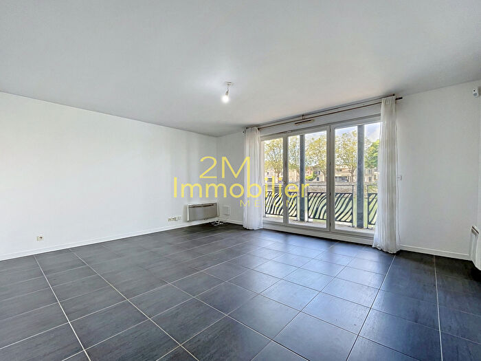 Appartement 4 pièces à Melun, à louer
