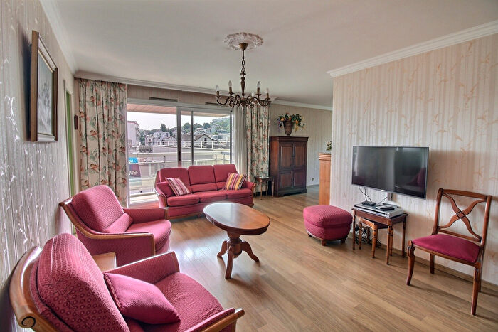 Appartement à vendre - Suresnes, Plateau Ouest - 4 pièces - 2 chambres