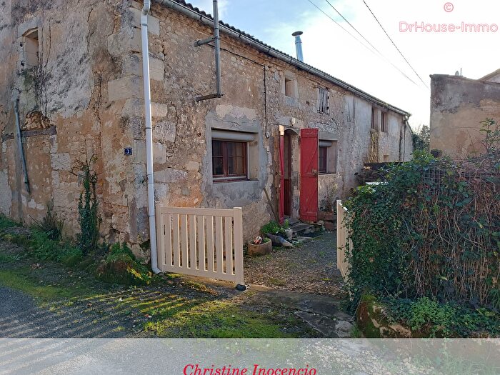 Maison 6 pièces à vendre à Saint-Thomas-de-Conac