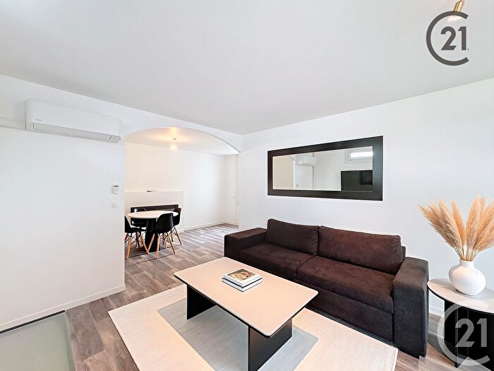 Appartement à louer - Provins, ZUP - 5 pièces - 3 chambres