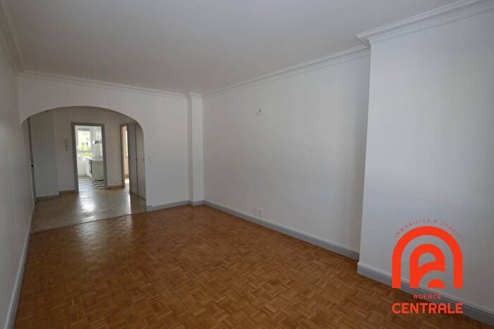 Appartement à louer - Le Bachut, Lyon ème arrondissement - 3 pièces - 2 chambres