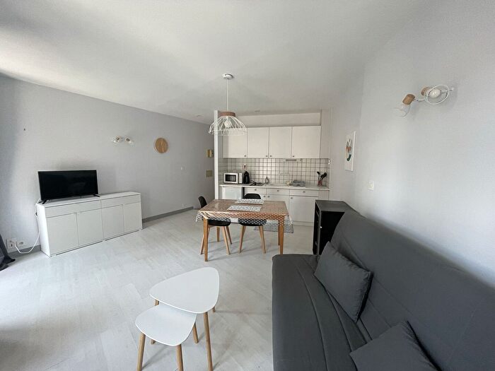 Appartement 1 pièce à Saint-Flour, à louer