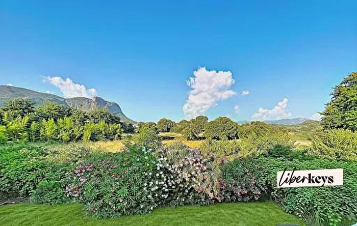 Maison 4 pièces à Alata, à vendre