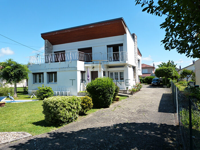 Maison à vendre - Le Passage - 8 pièces - 5 chambres