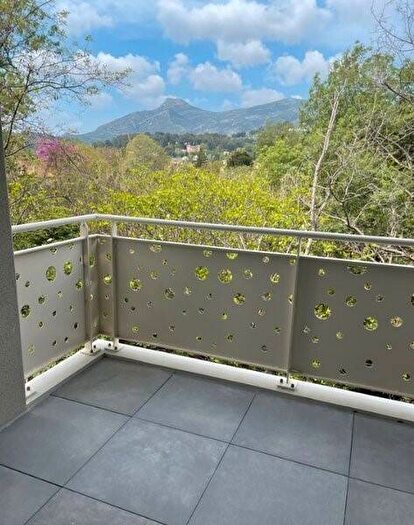 Appartement à louer - Roquevaire - 2 pièces - 1 chambre