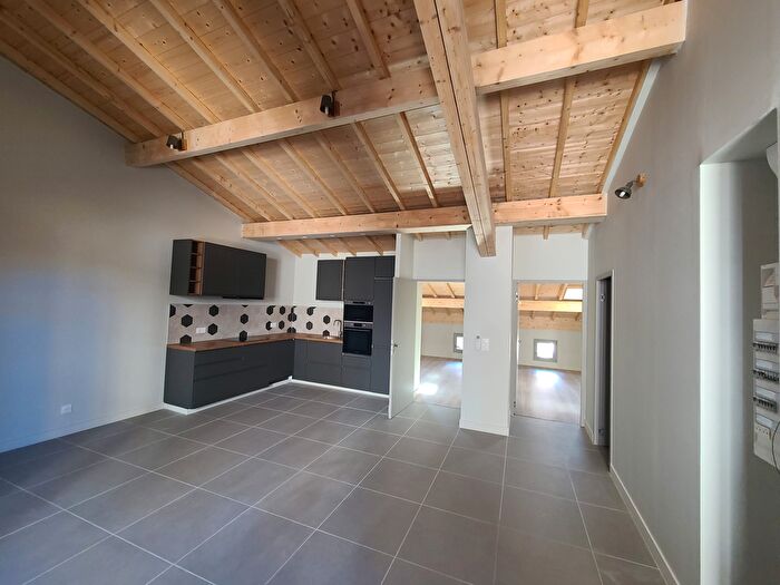 Villefranche-sur-Saône, Centre-ville : Appartement 3 pièces à louer