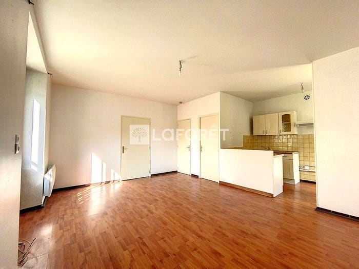 Camaret-sur-Aigues : Appartement 3 pièces à louer