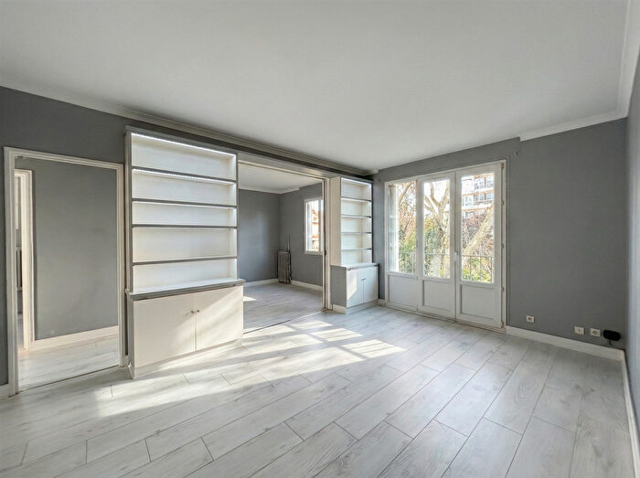 Appartement 3 pièces à vendre à Neuilly-sur-Seine, Saint-James, Madrid