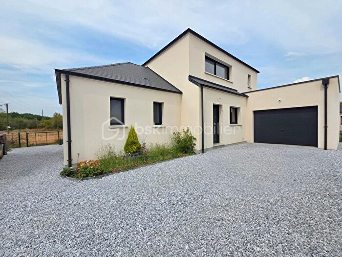 Saint-Martin-d'Abbat : Maison 6 pièces à vendre