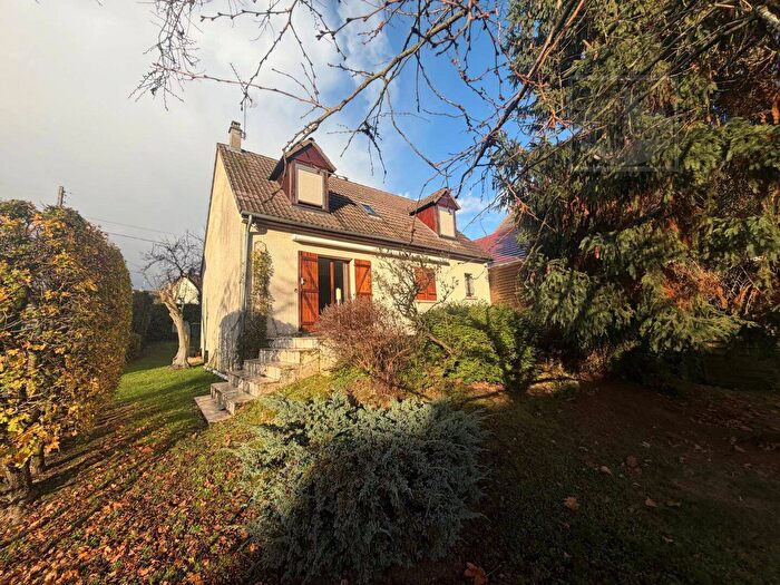 Verrières-le-Buisson : Maison 5 pièces à louer