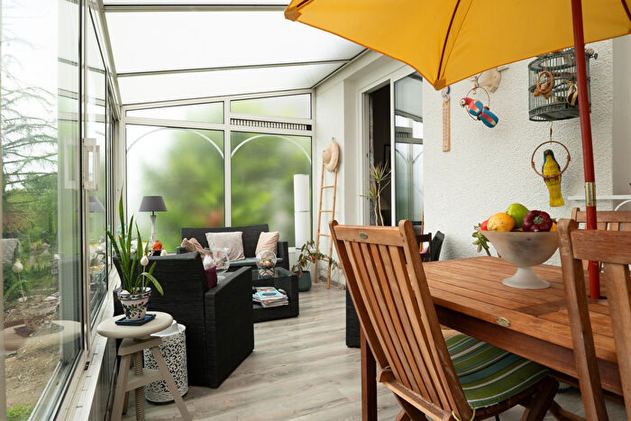 Maison à vendre - Bry-sur-Marne, Maisons Rouges, Saint-Camille, Plâteau - 4 pièces - 2 chambres