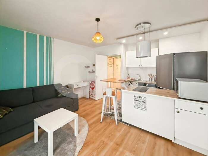 Appartement à louer - Champ de Mars, Toulon - 1 pièce