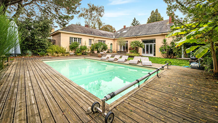 Maison à vendre - Nantes, Le Pont du Cens - 12 pièces - 9 chambres