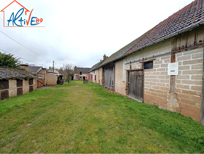 Paroy-sur-Tholon : Maison 4 pièces à vendre