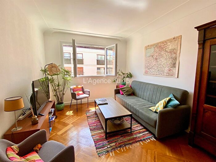 Appartement 2 pièces à vendre à Paris 15ème, Saint-Lambert, Convention