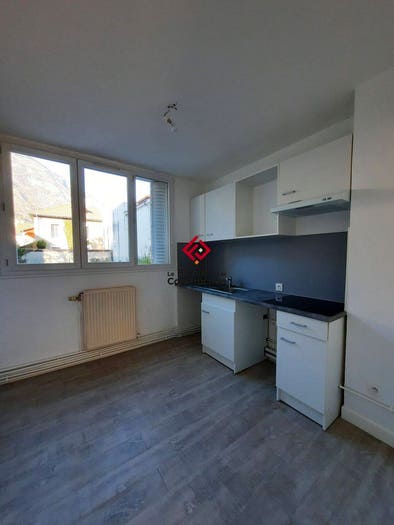 Appartement 3 pièces à Ile Verte, Grenoble, à louer