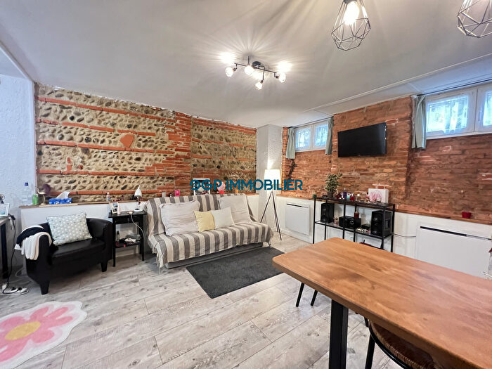 Maisons à vendre et appartements à louer - 1