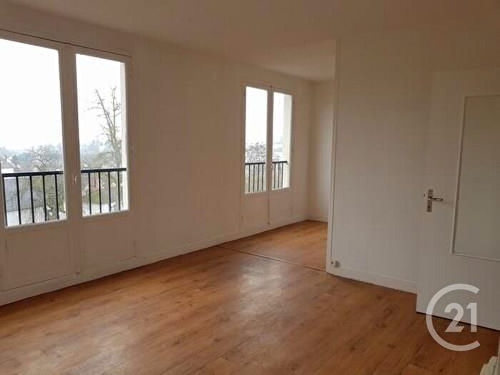 Appartement 4 pièces à louer à Brie-Comte-Robert, Leclerc, Verdun