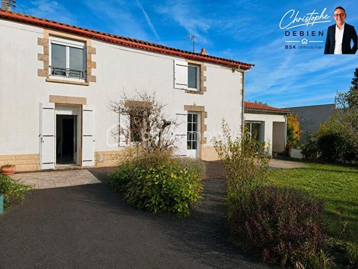 Maison 7 pièces à vendre - Bazoges-en-Paillers