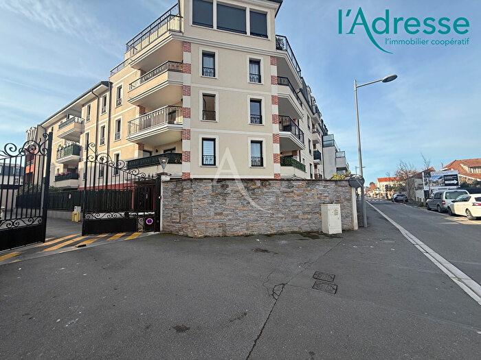 Appartement à vendre - Noisy-le-Grand, Centre-ville - 2 pièces - 1 chambre