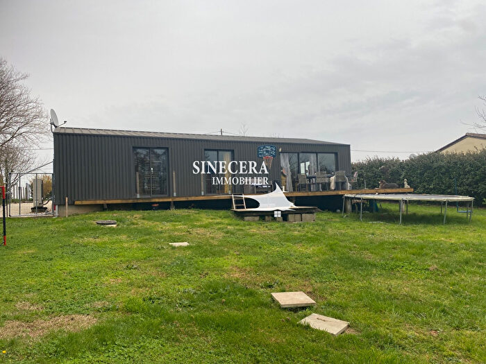 Maison à vendre - Ribérac - 4 pièces - 3 chambres