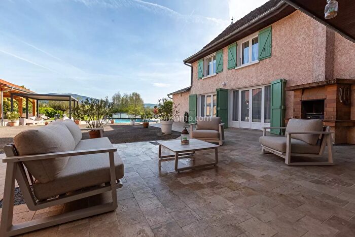 Maisons à vendre et appartements à louer - 1