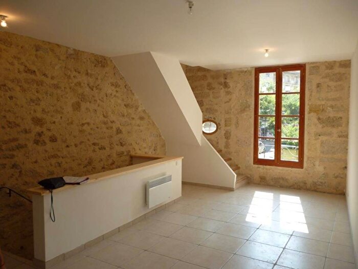 Appartement à louer - Centre Ville, Pézenas - 3 pièces - 2 chambres