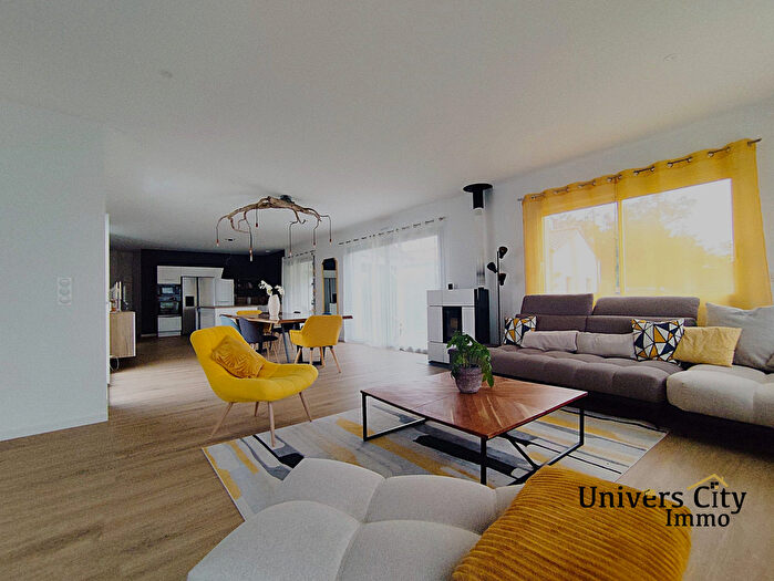 Maison à vendre - Les Sorinières - 8 pièces - 5 chambres