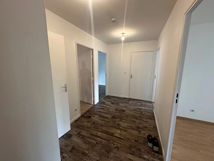 Appartement à louer - Fontenay-Trésigny - 3 pièces - 2 chambres