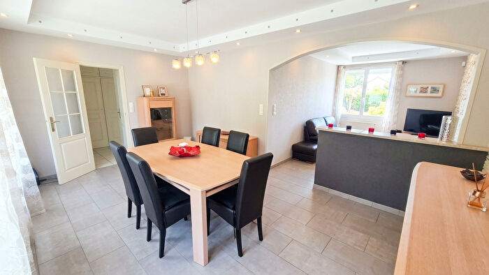 Maison 6 pièces à La Ville-aux-Dames, à vendre