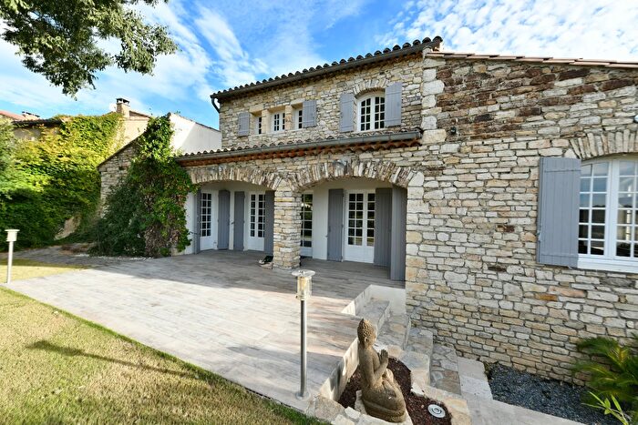 Maisons à vendre et appartements à louer - 1