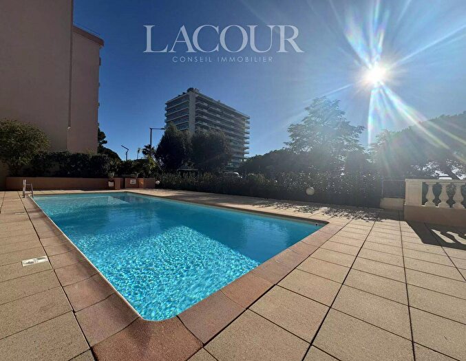 Appartement 3 pièces à louer à Cannes
