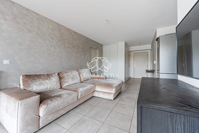 Appartement 4 pièces à vendre à Meyzieu, Sud Ouest