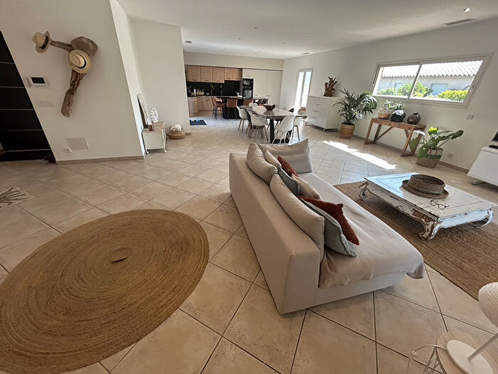 Maison à vendre - Corneilla-la-Rivière - 5 pièces - 4 chambres