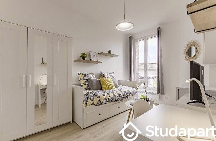 Appartement à louer - Centre Ville-Gare, Noisy-le-Sec - 1 pièce - 1 chambre