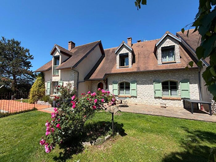 Maison 9 pièces à vendre à Perdreauville